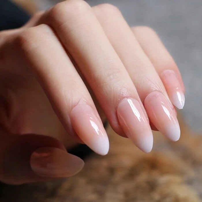 Set 24 unghii false autoadezive Migdala Glossy French Bej - CLASStitude